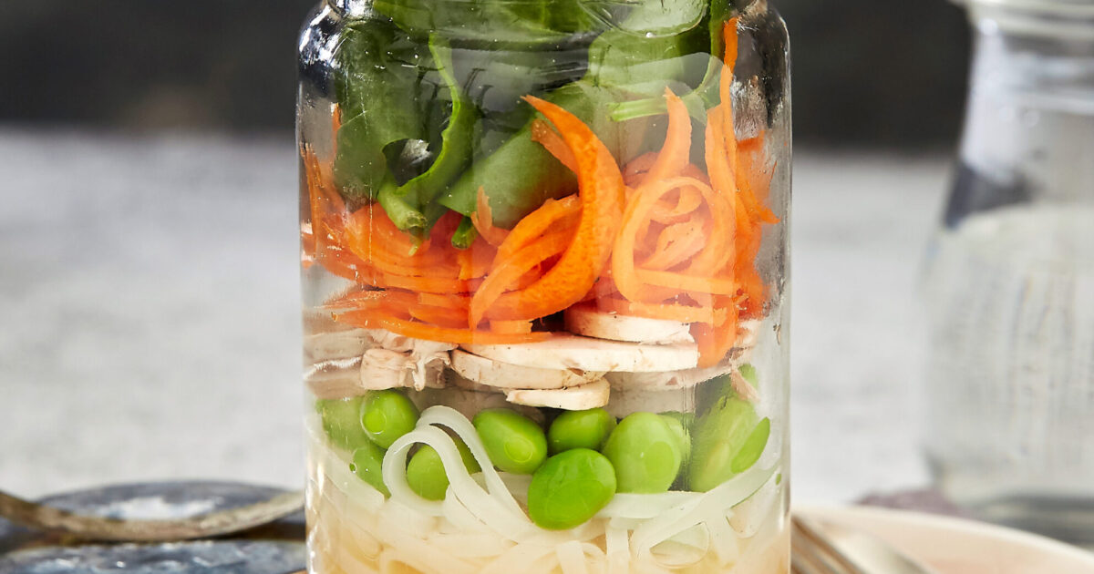 Simple and Easy Instaworthy Miso Pot Noodle Soup Recipe | Bondi Beauty