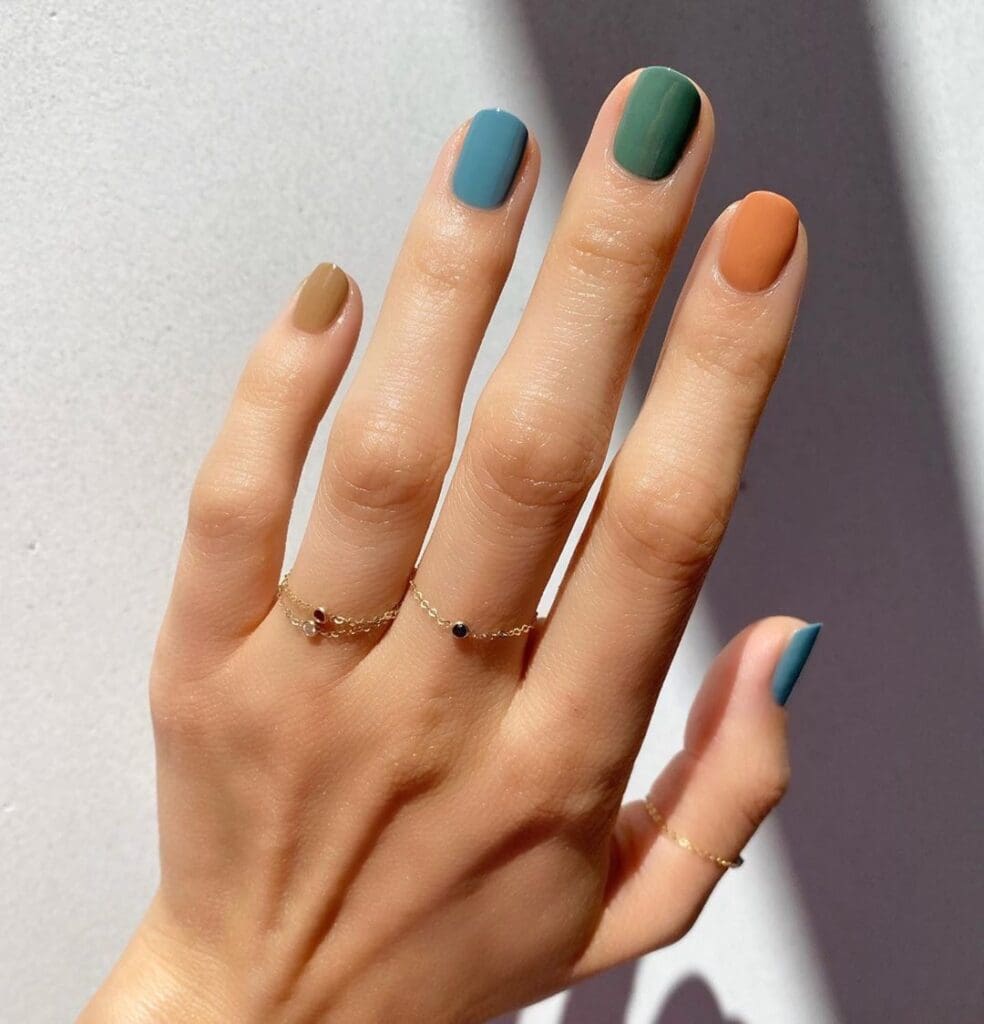 Gel, Shellac Or SNS? Which Nails Are Right For You?